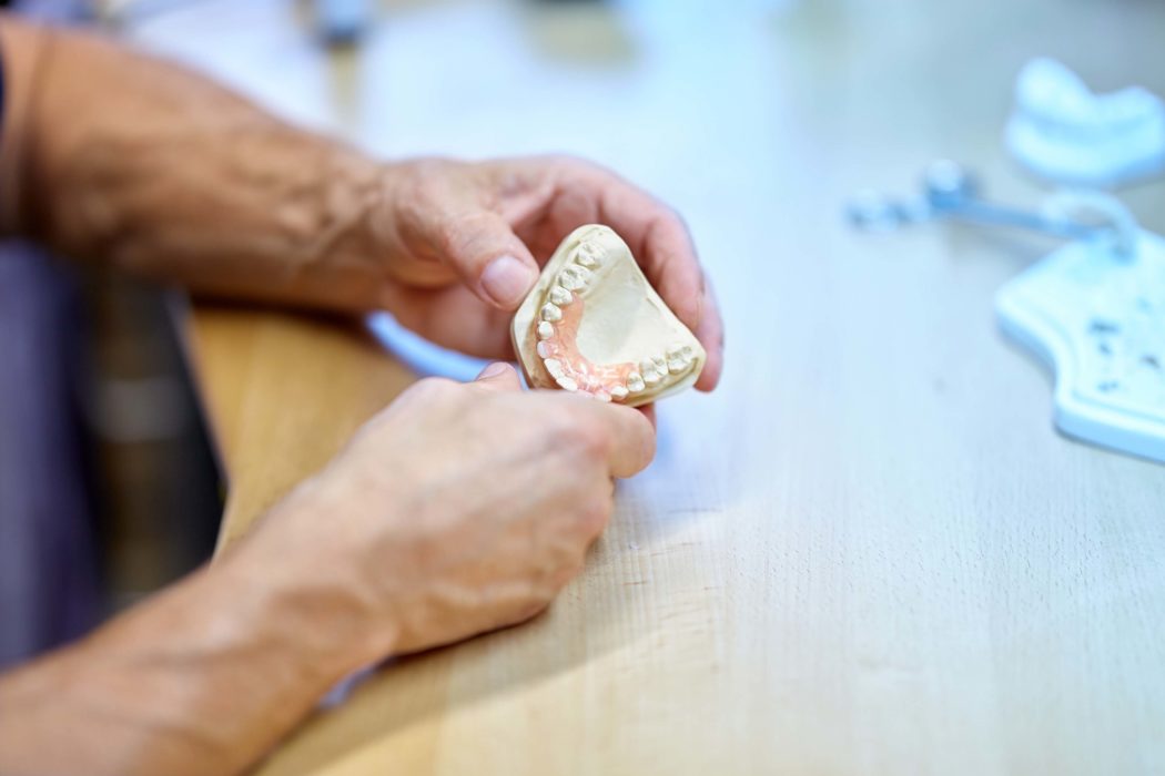 Passgenaue Valplast Prothesen — Dentatec GmbH